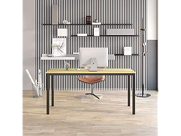 Simple Design Sturdy Computer Desk