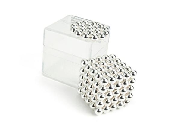 Limited Edition Silver Buckyballs 144-Piece Magnetic Set