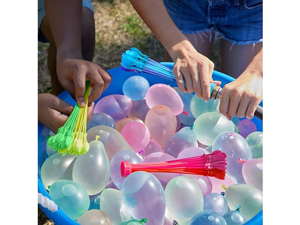 Slingshot + 6 Balloon Bunches by ZURU